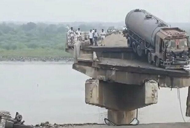 Nine Dead, Others Missing after Bridge Collapse in India