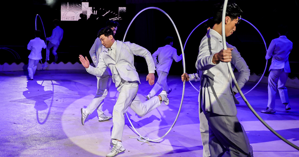 HUNGARY-BUDAPEST-INT'L CIRCUS FESTIVAL-CHINESE ACROBATIC TROUPE-GRAND PRIX