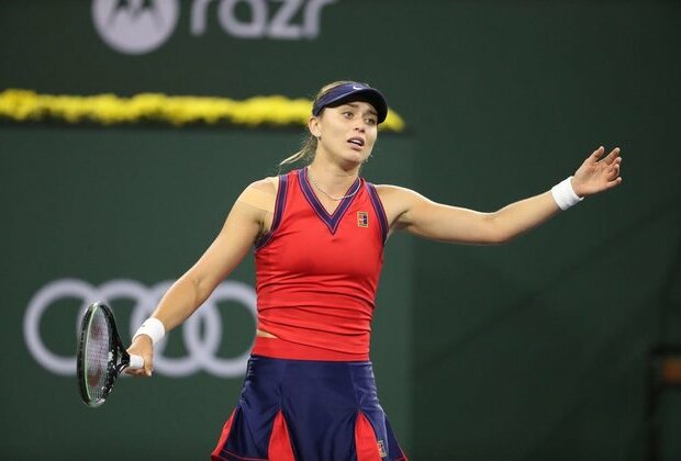 Paula Badosa rolls past Ons Jabeur in second round at Rome