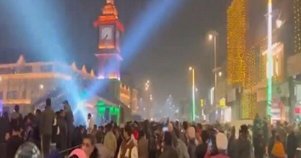 J-K: Srinagar welcomes 2024 with spectacular celebrations at Lal Chowk