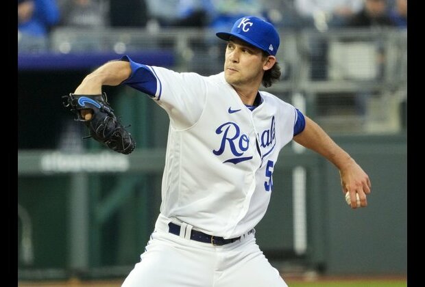 Royals rookie Daniel Lynch gets the start against White Sox