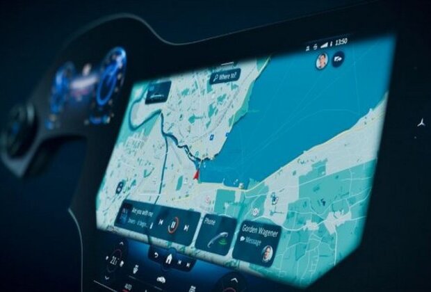 Mercedes unveils the MBUX Hyperscreen