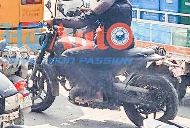2024 Royal Enfield Hunter 450 On The Prowl - New Details Revealed