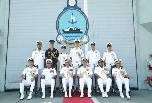 CNS Admiral R Hari Kumar visits Sri Lankan Navy Ship SLNS Sindurala ...
