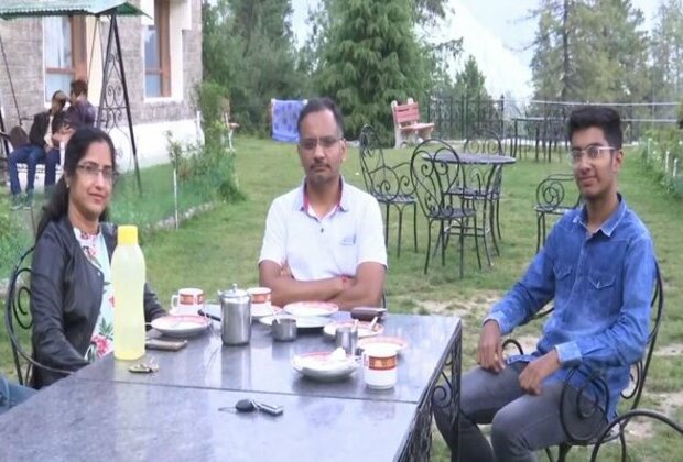 Tourists flock to Himachal's Narkanda as temperature rises in plains