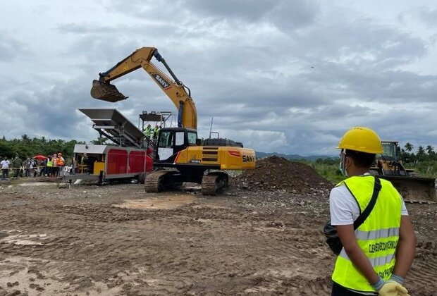 Dredging in Naboc River costs zero peso to govt