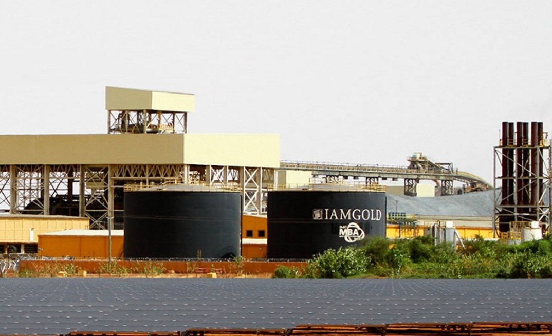 One injured in attack on Iamgold convoy in Burkina Faso