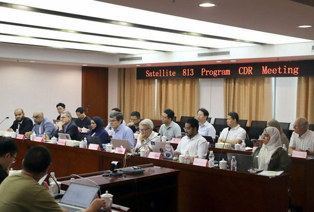 NSSTC reviews Arab Satellite 813's final design, moves to AI&T