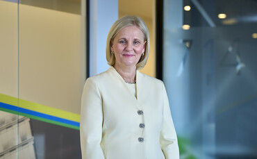 New Year's Honours 2024: Aviva CEO, green energy leaders, and nature ...