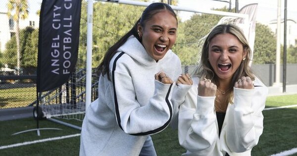 Angel City FC sign Thompson sisters to extensions