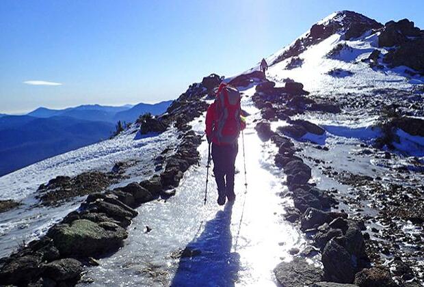 Hiker dies in New Hampshire after falling on icy trails