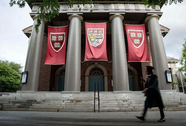 Roundup: Harvard Kennedy School makes contingency plan for int'l students