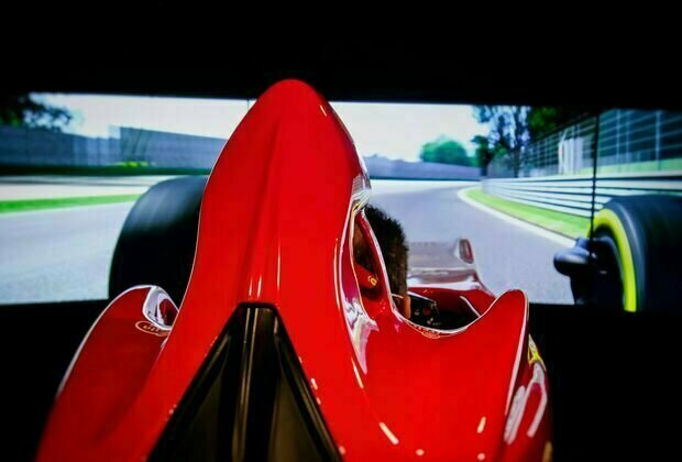 Do it with your eyes closed: how Formula 1 drivers memorise race tracks ...