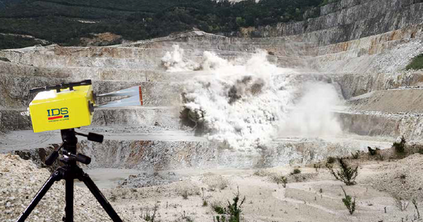 IBIS-FB radar on show