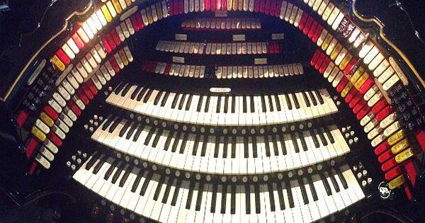 Experts piece together century-old pipe organ, revive silent movie era