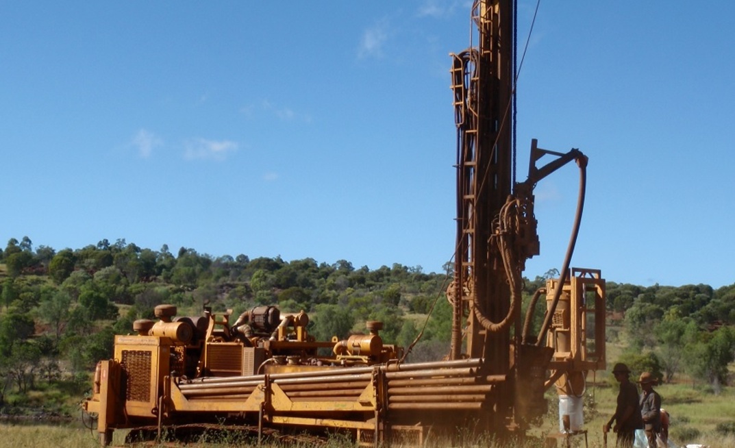 Australian Mines raises to advance Sconi work