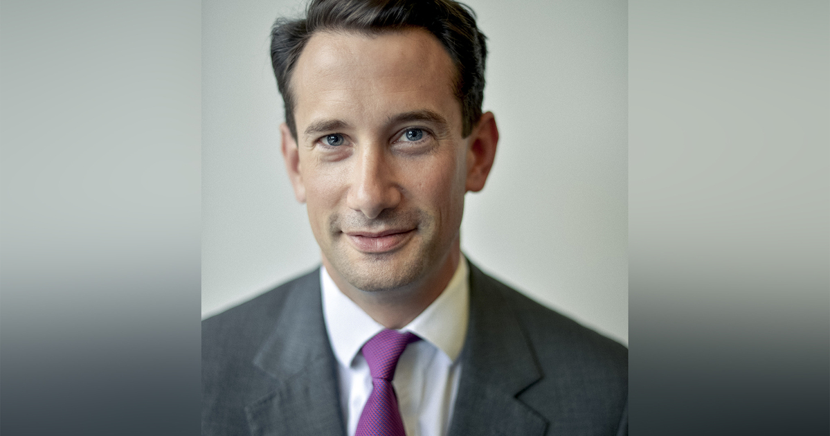J Stern CIO: Unsustainable overvaluations could form bubble like 1990s