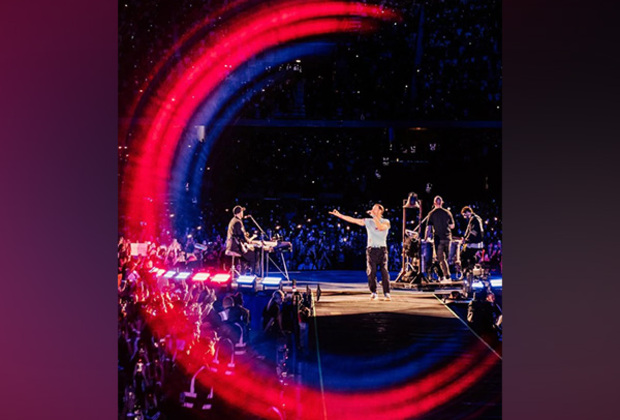 Coldplay concert clip goes viral as Astronomer CEO Andy Byron, Kristin ...