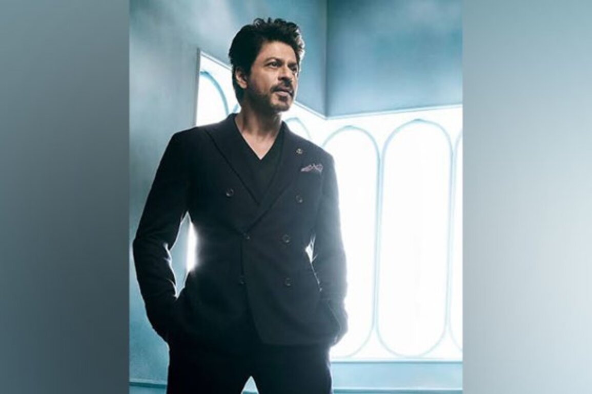 SRK becomes only Indian actor to feature in Empire Magazine's list of ...