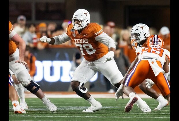 Texas OT Kelvin Banks Jr. declares for NFL draft