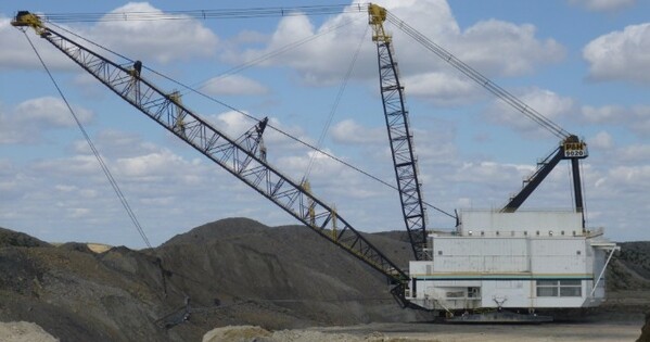 Komatsu buys MineWare