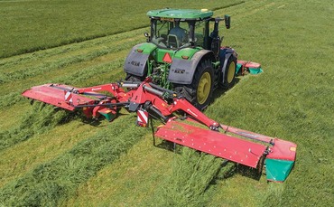 Review: Simple set of Kverneland triple mowers put to the test | Farm ...