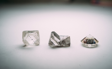 Making diamonds under pressure: Digging into De Beers' blueprint for ...