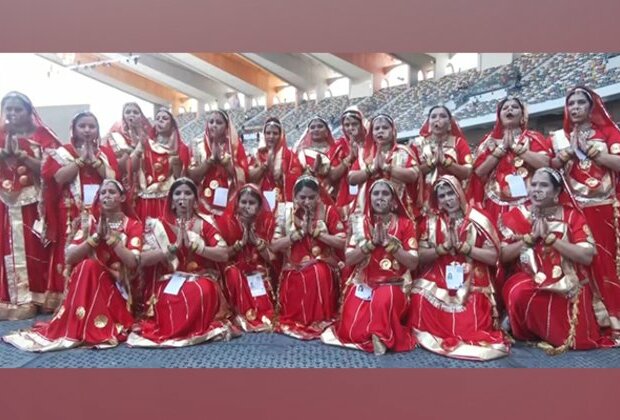 'Ahlan Modi': Display of "Unity in Diversity," as artistes from various ...