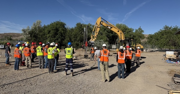 TEI Rock Drills raises a hollow bar on soil training