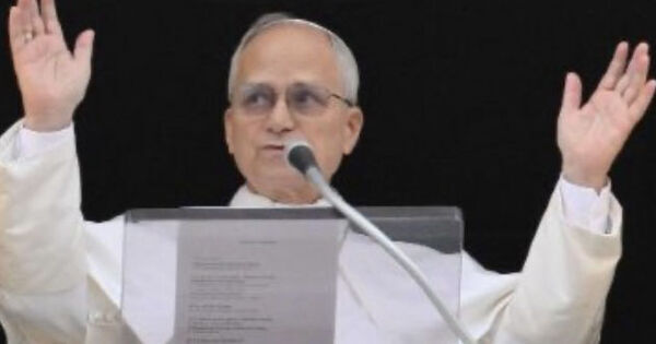 Book reveals cardinal had phone during conclave to elect Pope Leo
