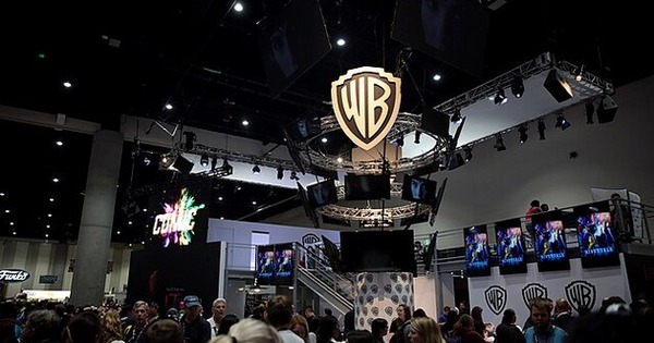 Warner Bros Discovery draws bids from Paramount, Comcast, Netflix
