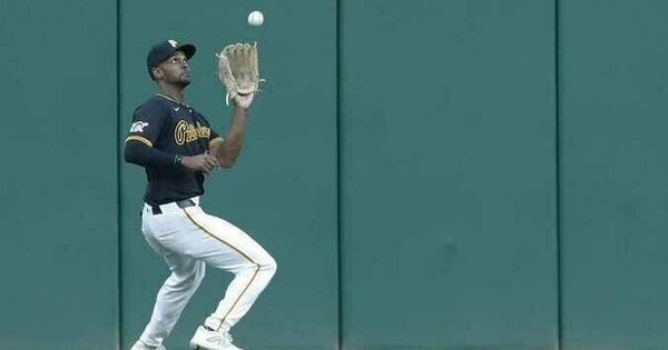 Reports: White Sox sign OF Michael Taylor