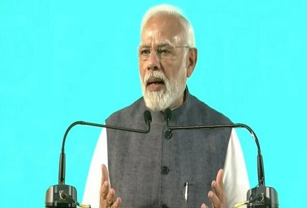 K'taka: PM Modi flags off Green Mobility Rally in Bengaluru