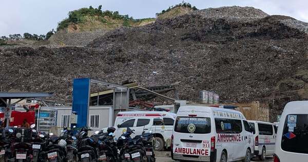 (SpotNews) PHILIPPINES-CEBU-LANDFILL-COLLAPSE