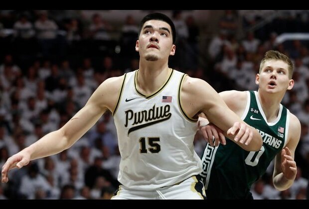 Zach Edey scores 38 as No. 1 Purdue rips Michigan State