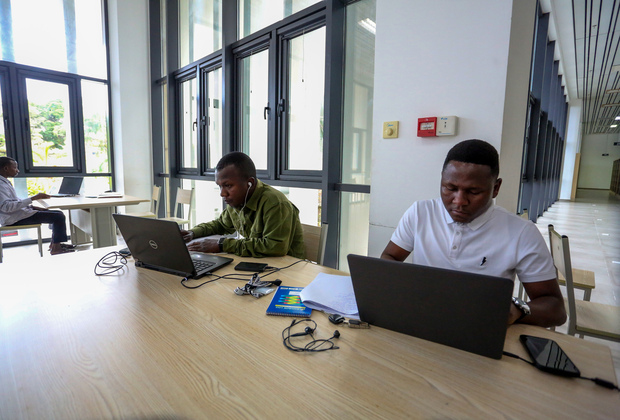 TANZANIA-DAR ES SALAAM-UNIVERSITY-CHINESE-BUILT LIBRARY