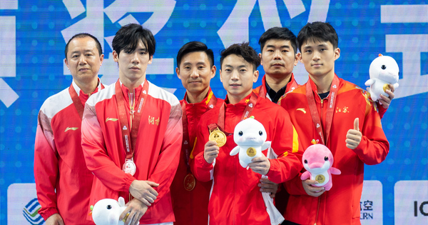 (SP)CHINA-15TH NATIONAL GAMES-ARTISTIC GYMNASTICS-MEN'S PARALLEL BARS ...