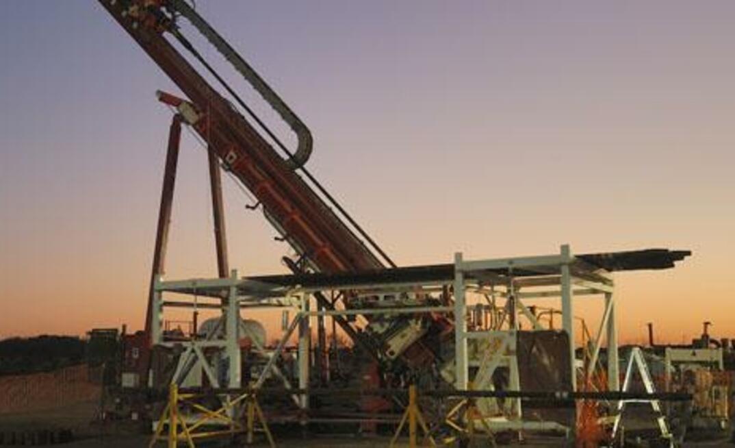 Buoyant coal market prompts AJ Lucas to retain drilling business