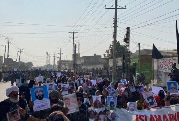 Pakistan: Thousands join Baloch march against genocide as it organises ...