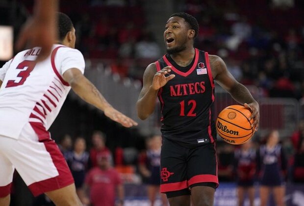 No. 22 San Diego State aims to avenge loss to New Mexico