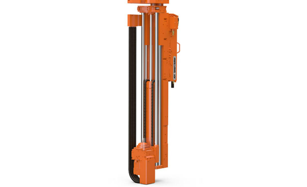 Highfield signs purchase contract for a Joy miner bolter from Komatsu