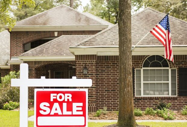 US home prices break records despite recession indicators report
