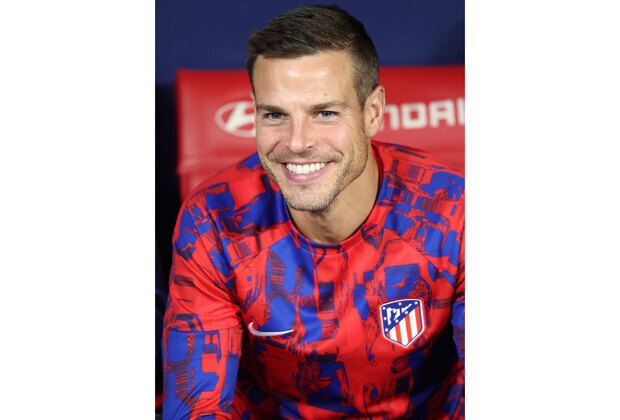 Former Chelsea skipper Cesar Azpilicueta confirms retirement from football