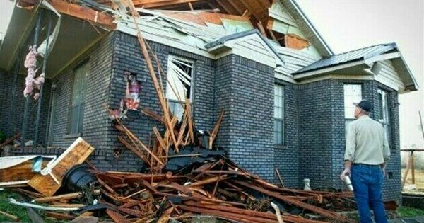 42 Dead in Severe Storms, Tornadoes That Swept across US 42 Dead in Severe Storms, Tornadoes That Swept across US