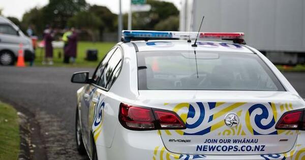 Business premises and nearby buildings in Napier evacuated after bomb ...