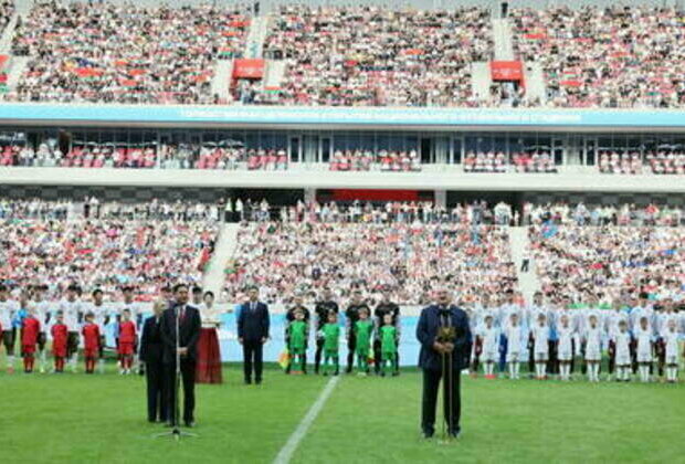 European state's president proposes Xi Jinping statue
