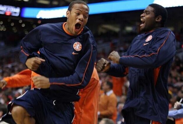 No. 20 Illinois grabs Braggin' Rights with blowout of Missouri