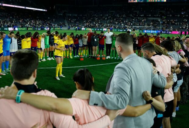 NWSL admits game should've stopped after Savy King collapse - ESPN