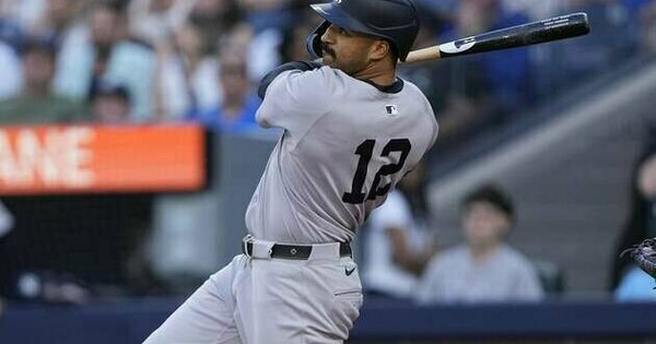 Blue Jays complete sweep of Yankees, take AL East lead