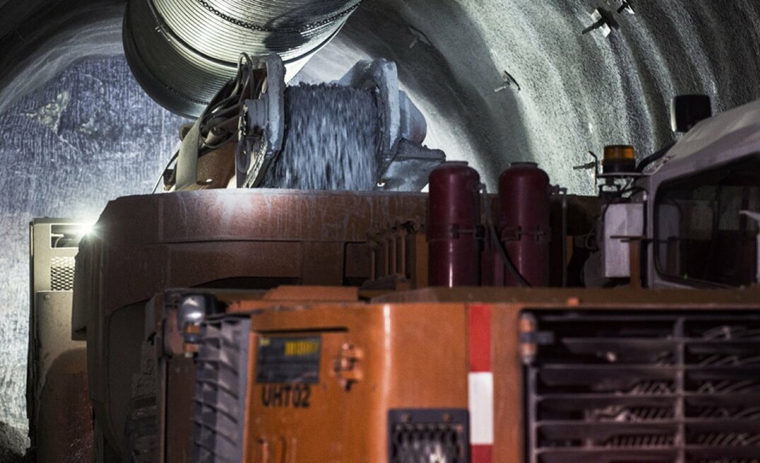 Sandvik roadheader cuts Cortez declines